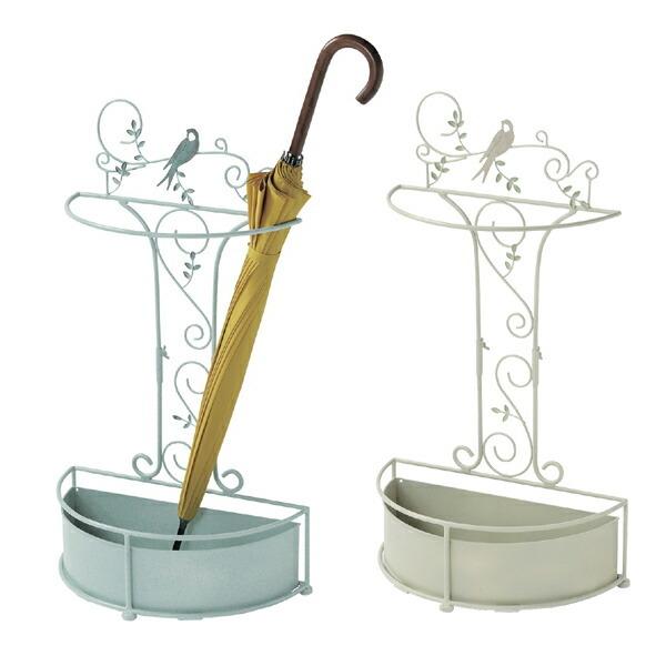 幸運を象徴するモチーフのツバメが付いた傘立です。エントランスに置いておけば、運気もUPしそうな可愛いアンブレラスタンドです。【商品詳細】 サイズ/約幅40.5×奥行21×高さ68cm 内容量/1台 材質/スチール カラー/グリーン、アイボリ...