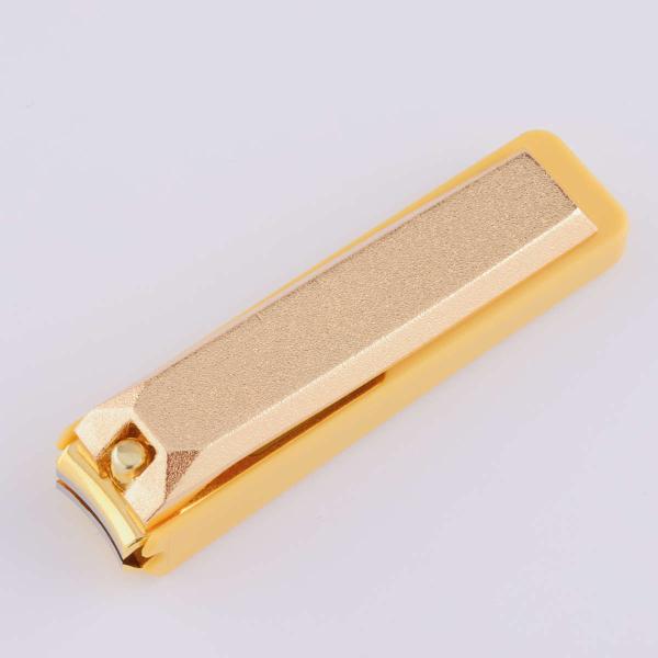 サイズ/全長：約7.1cm重量/約54g内容量/1個材質/刃部：鉄テコ：亜鉛合金キャッチャー：ABS生産国/日本製●シンプルで洗練されたデザインの爪切りです。●統一感のあるゴールドカラーが、上品な華やかさを添えます。●鉄製ならではの切れ味と...
