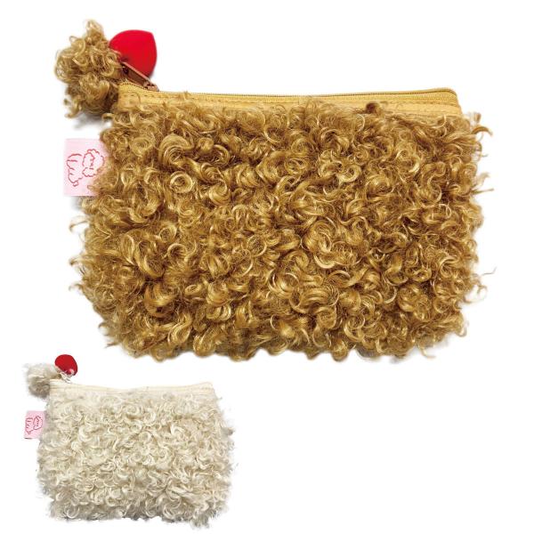 サイズ/約幅17×奥行4×高さ10cm内容量/1個材質/本体・タグ・内生地：ポリエステルジッパー：ナイロン金具：亜鉛合金チャーム：PVC種類/クリーム、ブラウン生産国/中国製●トイプードルのようなフワモフ感がたまらないポーチです。●Lサイズ...