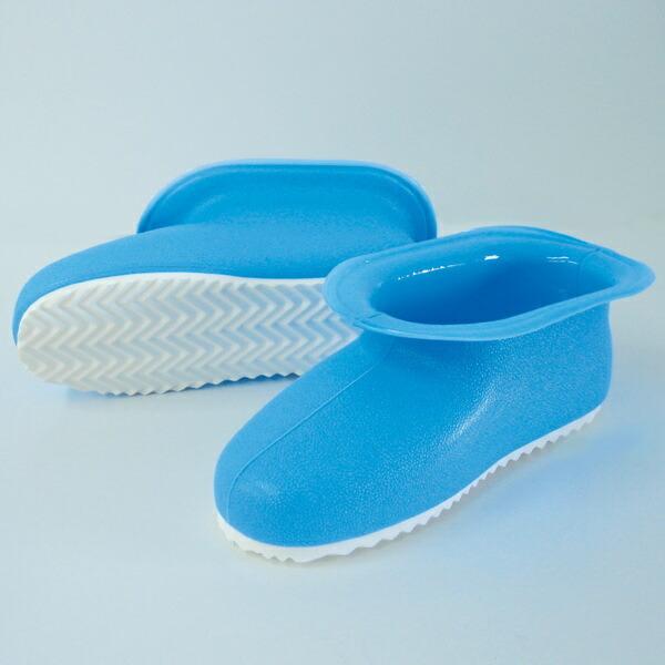 サイズ/約幅26×高さ9cm内容量/1足材質/EVA樹脂●寒い冬場に、厚い靴下をはいたままでもお使いいただける26cmのお風呂ブーツです。●水に強く、寒冷な季節でも耐える、EVA樹脂を使用しています。●くつ底は、履き心地と滑りにくさを追求し...