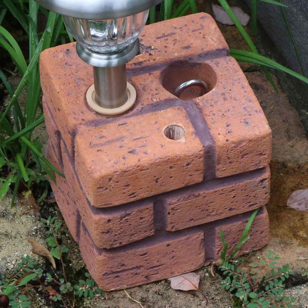 サイズ/約幅13.5×奥行13.5×高さ13.5cm【差し込み穴 大】アタッチメントなし：直径3.1cmアタッチメント大装着時：直径2.3cmアタッチメント小装着時：直径1.9cm【差し込み穴 小】直径1.3cm×2【フック内径】1.7cm...