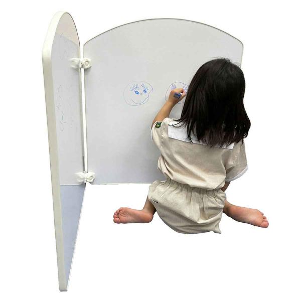 サイズ/1枚当たり：約幅67×厚み2×高さ74cm重量/1枚当たり：1250g連結パーツ（2個）：90g内容量/ホワイトボード2枚、連結パーツ2個、取り扱い説明書材質/本体：紙、強化段ボール（両面PP加工）エッジ：軟質塩化ビニル連結パーツ：...