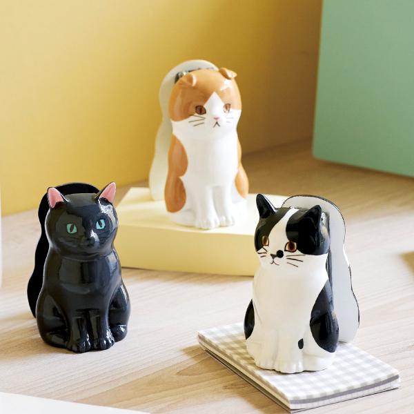 サイズ/ハチワレ、クロ：約4×奥行き5.5×高さ6.8cmスコティッシュフォールド：約幅3.9×奥行き5.7×高さ6.8cm材質/レジン、スチール種類/ハチワレ、スコティッシュフォールド、クロ生産国/中国製●猫型のミニステープラーです。●実...