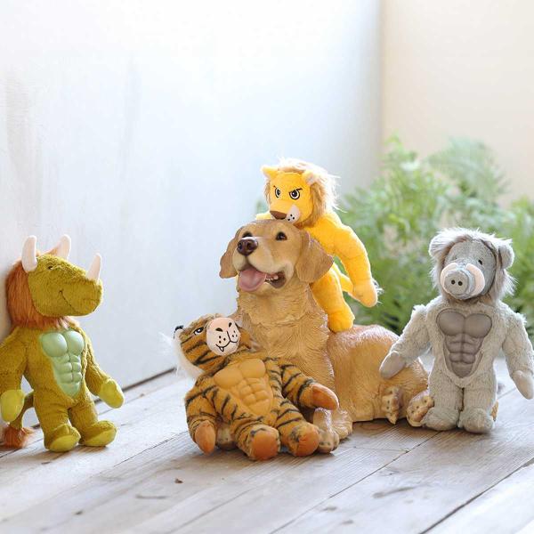 サイズ/約幅25×奥行12〜18×高さ32cm重量/200〜230ｇ内容量/1個材質/ポリエステル、TPR種類/LEON、TIG、RYKER、HOGGER生産国/中国製●どんなに噛まれても振り回されてもへこたれない、屈強なボディのヒーロー系...