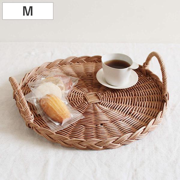 サイズ/約幅30×奥行30×高さ2cmハンドル込みの高さ：約8cm内容量/1個材質/ラタン生産国/ベトナム製●暮らしのさまざまなシーンで活躍するラウンドトレイのMサイズです。●キッチン・リビング・玄関など、空間を選ばず自然に馴染みます。●別...