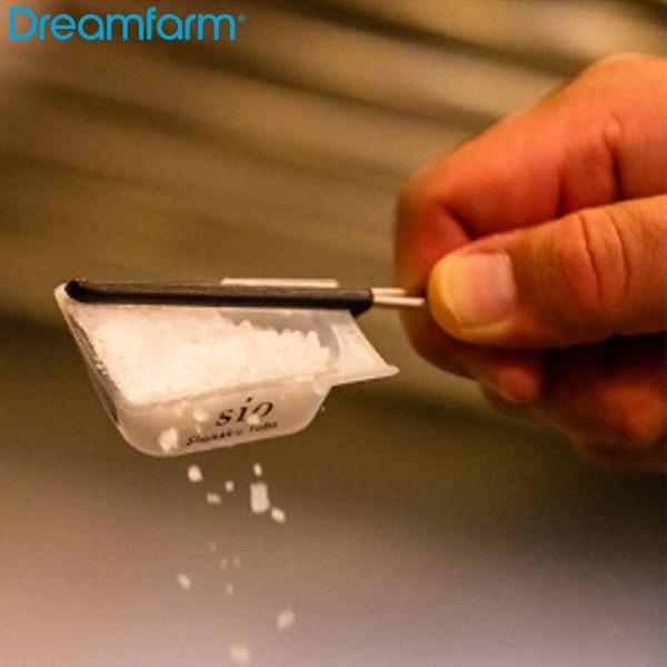 サイズ/約幅3.8×奥行4.5×高さ14cm内容量/1個材質/ポリプロピレン、ステンレス鋼生産国/中国製耐熱温度/120度●1.25ml、2.5ml、5ml、15mlの4種類をセットにした計量スプーンです。●スライダーを動かすことで、余分な...