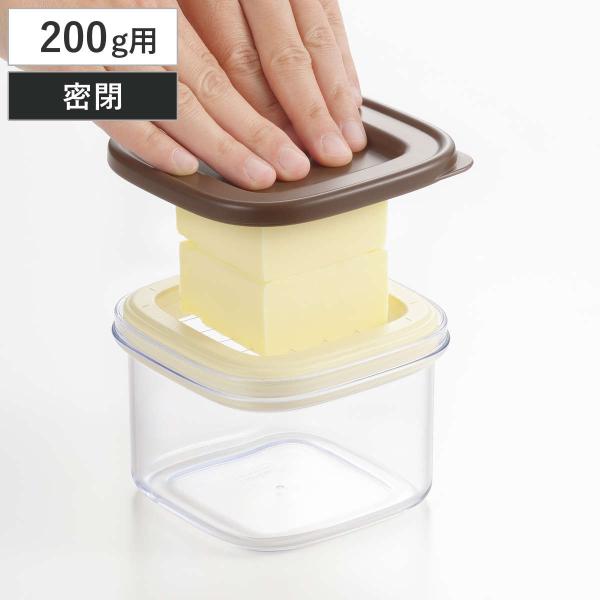 サイズ/約幅11.5×奥行11.5×高さ9.3cm重量/約187g内容量/本体、ワイヤープレート（バターカッター部）、フタ、ミニスケッパー：各1個材質/本体：AS樹脂バターカッター枠：ABS樹脂バターカッターワイヤー：18-8ステンレスフタ...