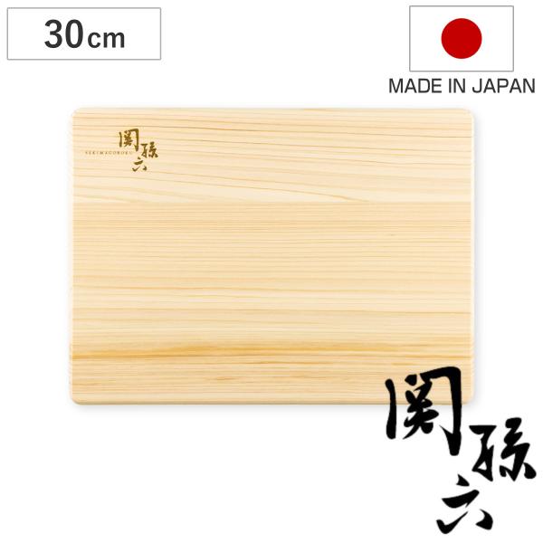 サイズ/約幅30×奥行22×高さ1.2cm重量/約375g内容量/1枚材質/ひのき生産国/日本製●軽くて扱いやすい、ひのきのまな板です。●ひのき特有のやわらかな刃あたりで包丁の刃が傷みにくいです。●天然木ならではの温かみのある質感が、キッチ...