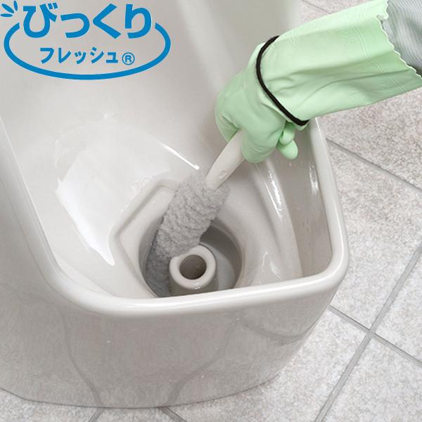 サイズ/全長約33cm重量/約52g内容量/1個材質/柄：ポリプロピレン毛：ポリエステル針金：ステンレスひも・コードストッパー：ナイロン生産国/日本製耐熱温度/80度●独自の特殊形状繊維を使用した、男性用小便器の目皿や排水口のお掃除に便利な...