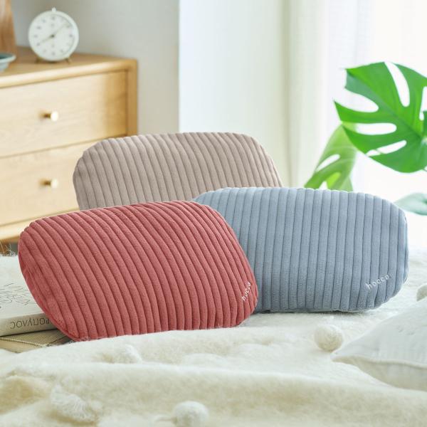サイズ/約横25×縦18cm※専用カバーに入れた状態重量/約700g※専用カバーに入れた状態内容量/1個材質/専用カバー：ポリエステル100％中材：水、ゲル化剤種類/テラコッタ、ウォームグレー、ベビーブルー電子レンジ/使用可能●電子レンジで...