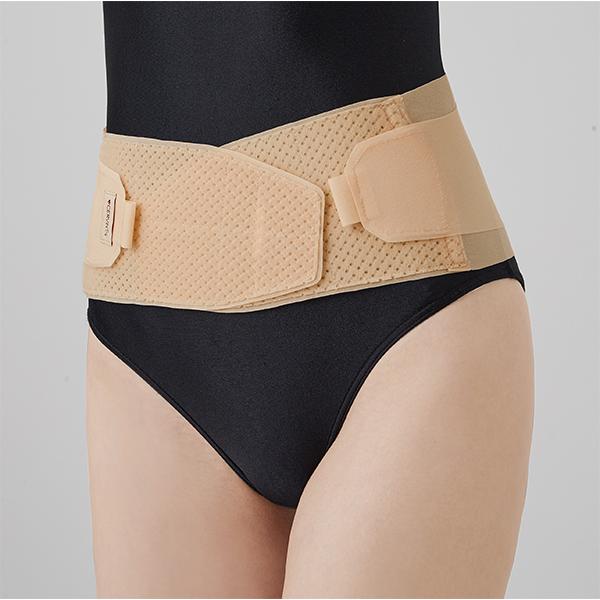 ・驚きの薄さと軽さ！ カラダと一体化したようなフィット感で腰を支えるコルセット。・約0.4mmの薄さで腰に吸い付くようなぴったりフィットした着け心地。・ストレッチ性に優れ、キックバックの強い生地をを使用しているので、薄くて軽いのに腰をグッと...