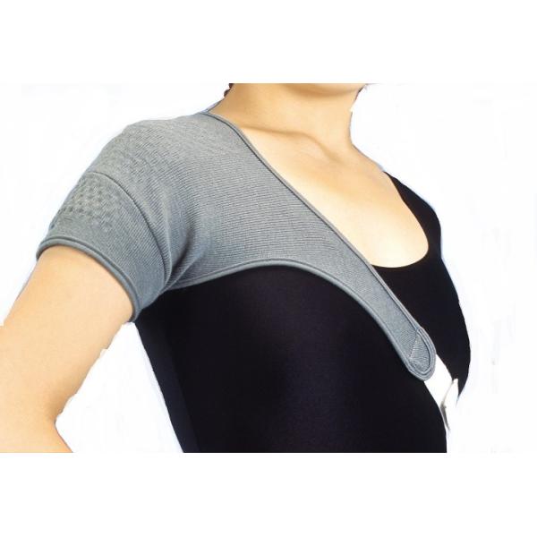 【メール便(ポスト投函)送料無料商品の為時間指定不可・代引不可】◇肩の部分に、特殊加工でパウダーにした純度99％以上の金属チタンを熱圧着加工しています。◇肩をスッポリ包み込む設計で、伸縮性にもたいへん優れています。◇女性の体型にもフィットし...