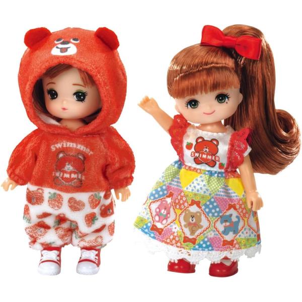 雑貨ブランド「SWIMMER」とコラボレーションしたミキちゃんとマキちゃんのセットが登場！SWIMMERのマスコット「スイクマ」デザインのロンパースを着たミキちゃんと、かわいいワンピースを着たマキちゃんのセットです。それぞれクツが付属します。