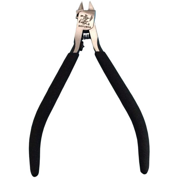 力を入れずに簡単にゲートカットができるプラモデル　ゲートカット用ニッパーが発売されます。その切り心地は思わず 「凄！」 と声をだしたくなるような滑らかさで、刃先を薄く、繊細に仕上げてありますので、狭い場所の作業も難なくこなせます。また、「開...