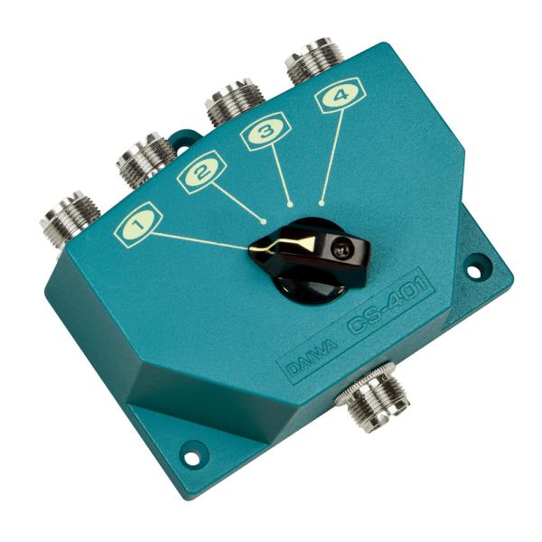 ■特徴と機能・4接点、DC〜500MHz・最大許容電力：2.5kＷ(PEP), 1kW(CW)・Ｍ型接栓入出力コネクタの配置がよく、接続位置が見やすいロータリー式スイッチです。独特な切替え機構により、回路網のアイソレーションが大きく取れてい...