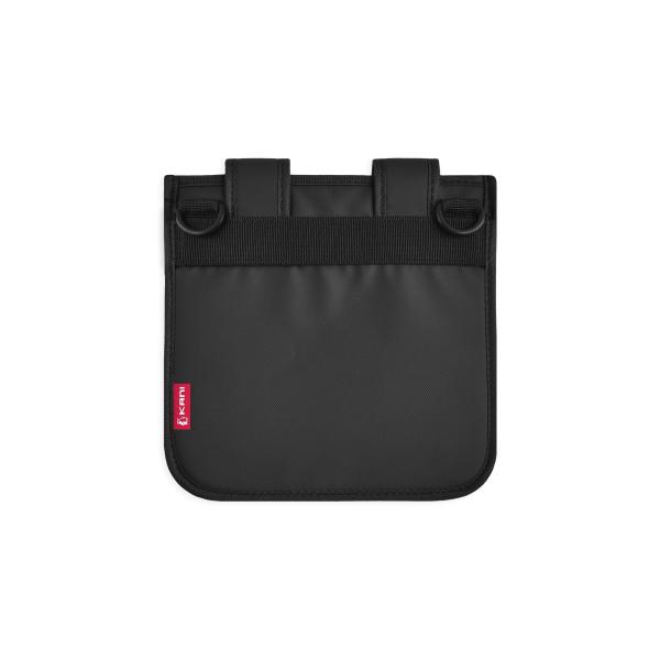 手持ち撮影やフィルター効果の確認用に便利な「ハンドホルダー」を保護、収納する専用ケース。角型フィルターを装着したまま、ハンドホルダーを収納可能なポシェットです。収納したハンドホルダーが飛び出さないよう、マグネット式のフラップでしっかり保持し...