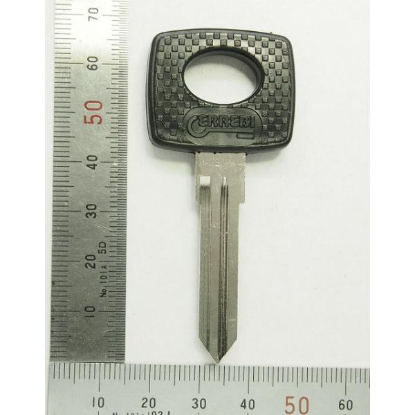 ERREBI製(ITALY)のCU4RPブランクキーです。未カットのブランクキーでの販売です。キー番号:MV0001-MV1000MERCEDES BENZ(メルセデス　ベンツ)  MB100D　キャンピング(1981-1996)