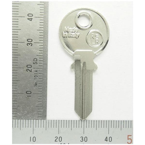 ERREBI(ITALY)製のR5LRブランクキーです。未カットのブランクキーでの販売です。シトロエン用で似た形状のブランクキーもありますので鍵溝の形状をよく確認してご購入ください。マセラティ ボラ(1971-1976)マセラティメラック(...