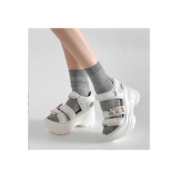 【発売日：2025年05月02日】【ブランド商品番号】5989 WHT / 【ブランド名】Shoes in Closet -シュークロ-（シューズインクローゼット） / 【色】ホワイト / 【表素材】合成皮革 / 【原産国】中国