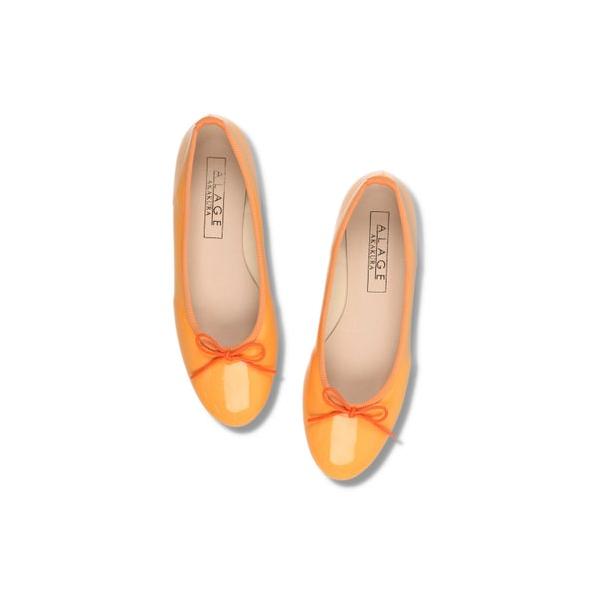 【発売日：2025年03月13日】【ブランド商品番号】AL4205B108 39 / 【ブランド名】AKAKURA（アカクラ） / 【色】OR / 【表素材】合成皮革 / 【ソール素材】合成 / 【原産国】日本