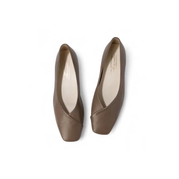 【発売日：2025年07月24日】【ブランド商品番号】AM-F-04881 GRG / 【ブランド名】ANNA MALIA（アンナマリア） / 【色】グレージュ / 【表素材】本革 / 【裏素材】合成皮革 / 【中敷素材】合成皮革 / 【ソ...