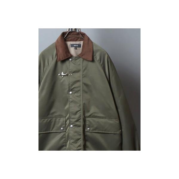 【発売日：2025年12月03日】【ブランド商品番号】3133300386 64 / 【ブランド名】ANPAS（アンパス） / 【色】オリーブ / 【素材】表地：ポリエステル100% 襟：綿100%