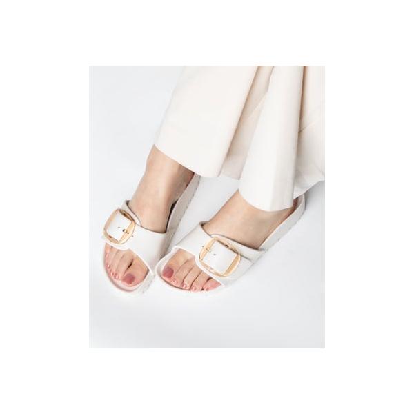 【発売日：2026年05月13日】【ブランド商品番号】BIR0000001058 C02 / 【ブランド名】BIRKENSTOCK（ビルケンシュトック） / 【色】EGGSHELL/エッグシェル / 【原産国】ドイツ