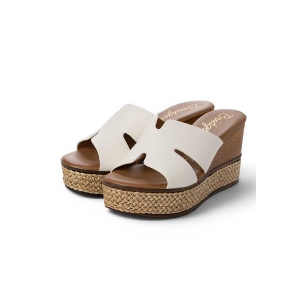【発売日：2026年04月22日】【ブランド商品番号】562505 IV-040 / 【ブランド名】Bridget Birkin（ブリジット バーキン） / 【色】アイボリー / 【表素材】合成皮革 / 【裏素材】合成皮革 / 【中敷素材】...