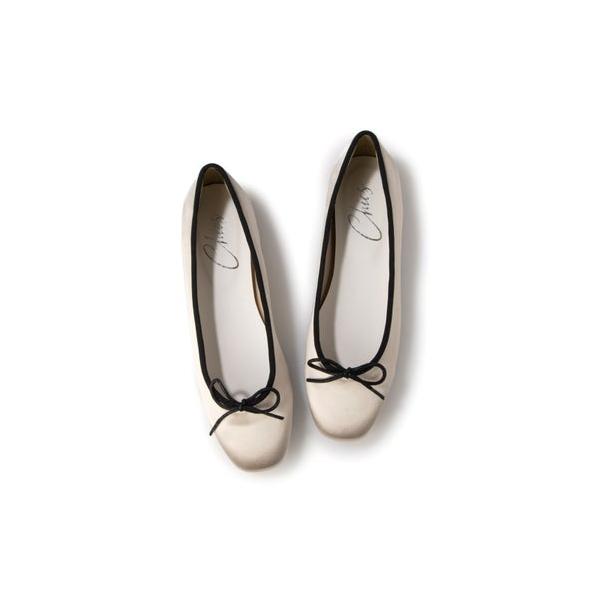 【発売日：2025年03月03日】【ブランド商品番号】CS-030 beg / 【ブランド名】CHICS（シックス） / 【色】BEG / 【表素材】その他生地 / 【裏素材】生地・合成繊維 / 【中敷素材】合成皮革 / 【ソール素材】合成...