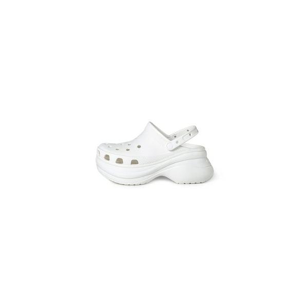 【発売日：2026年02月02日】【ブランド商品番号】206302-100 white / 【ブランド名】crocs（クロックス） / 【色】WHITE / 【表素材】その他合成繊維 / 【ソール素材】合成素材 / 【原産国】中国