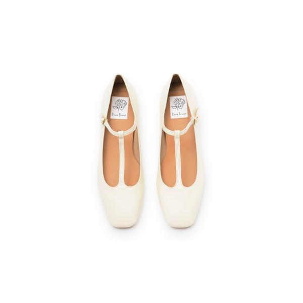 【発売日：2025年02月27日】【ブランド商品番号】03s-P 177 / 【ブランド名】Emma Francis（エマ フランシス） / 【色】アイボリー スムース / 【表素材】合成皮革 / 【ソール素材】ゴム / 【原産国】日本