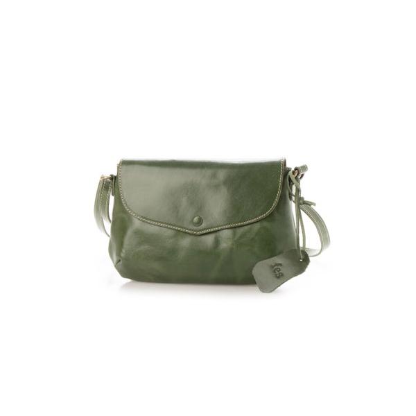 【発売日：2025年02月24日】【ブランド商品番号】49269 50 / 【ブランド名】fes（フェス） / 【表素材】本革 / 【原産国】バングラデシュ