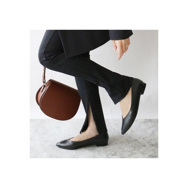 【発売日：2025年10月10日】【ブランド商品番号】253-02-9879 BL / 【ブランド名】Fin（フィン） / 【色】ブラック / 【表素材】合成皮革 / 【裏素材】生地・合成繊維 / 【中敷素材】合成皮革 / 【ソール素材】合...