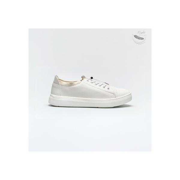 【発売日：2025年03月10日】【ブランド商品番号】LL-3000 IVO / 【ブランド名】Lucida（ルシーダ） / 【色】IVO / 【表素材】合成皮革 / 【裏素材】合成皮革 / 【中敷素材】合成皮革 / 【ソール素材】合成 /...