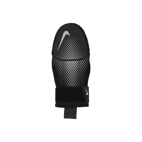 【発売日：2026年02月24日】【ブランド商品番号】BA3021-063 27666291 / 【ブランド名】NIKE（ナイキ） / 【色】ブラック×メタリックシルバー / 【素材】ポリエステル 33％、アルミニウム合金 32％、ポリプロ...