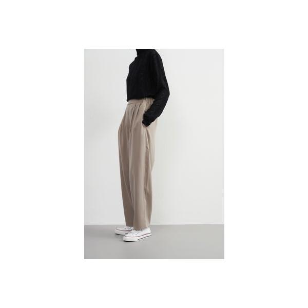 【発売日：2025年05月27日】【ブランド商品番号】KNXP515 BEIGE / 【ブランド名】On One's Own（オンワンズオン） / 【色】GREIGE / 【素材】ポリエステル80% レーヨン18％ ポリウレタン2％  透け...