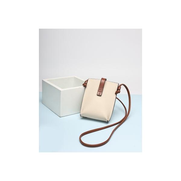 【発売日：2025年07月31日】【ブランド商品番号】PAD30290B 03 / 【ブランド名】PADMA（パドマ） / 【色】IVO / 【表素材】本革 / 【原産国】中国