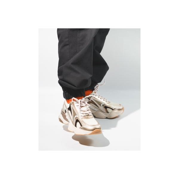 【発売日：2025年05月22日】【ブランド商品番号】S.MADDEN SPEEDSTER-E-VS SVGD / 【ブランド名】STEVE MADDEN（スティーブ マデン） / 【色】シルバーゴールド / 【表素材】合成皮革 / 【ソー...