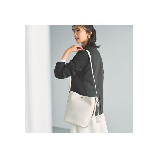 【発売日：2025年12月12日】【ブランド商品番号】501088030326 85 / 【ブランド名】TOPKAPI（トプカピ） / 【色】クリーム / 【表素材】本革 / 【裏素材】生地・合成繊維 / 【原産国】中国