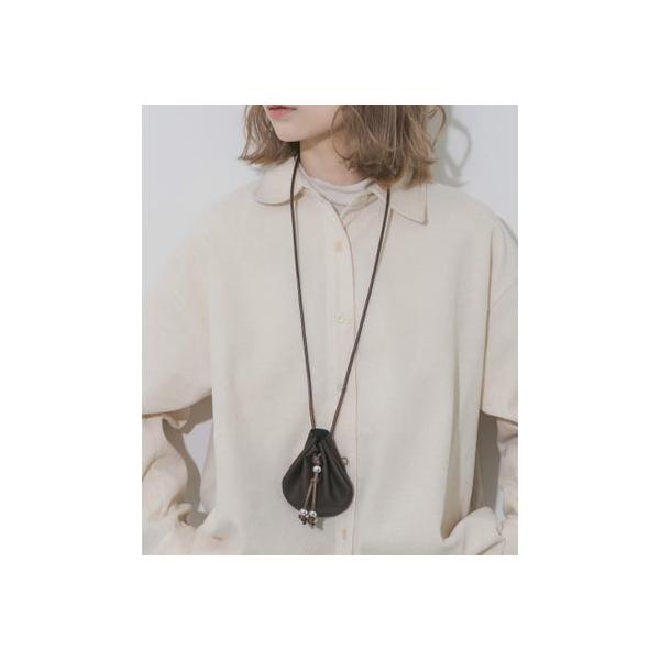 【発売日：2026年01月09日】【ブランド商品番号】SM26130-2221003 1013 / 【ブランド名】SMELLY（スメリー） / 【色】ブラウン / 【素材】本体 : 合成皮革紐部分 : ポリエステル100% / 【原産国】中国