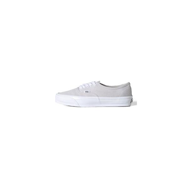 【発売日：2026年02月02日】【ブランド商品番号】VN0007QZ7VF lunar rock / 【ブランド名】VANS（ヴァンズ） / 【色】LUNAR ROCK / 【表素材】その他合成繊維 / 【ソール素材】ゴム / 【原産国】...