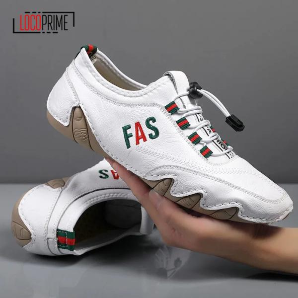 日本人の足型に合わせて設計された幅広のメンズゴルフシューズ!軽い仕様なのでランニング、ウォーキング、スポーツシューズ にもお勧めです。更には、アウトソールにはグリップ性の高いラバーソールを採用しているので履いたときに体に優しく安全。長時間の...