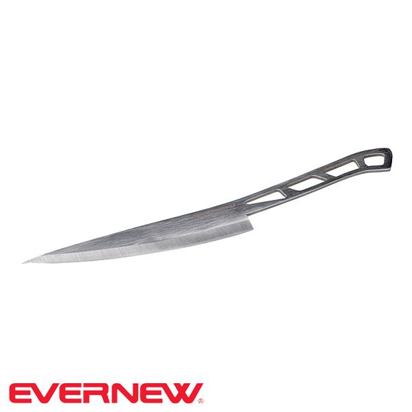 山で使える包丁を目指しイチからデザインしました。不安定な場所で調理することの多い山。スッと食材に切り込む刃のカーブは河原の石の上でも、まな板を載せた膝の上でもスパっと食材を切る事が出来ます。全て工程は関の刃物職の手によるもの。特に刃付けの工...