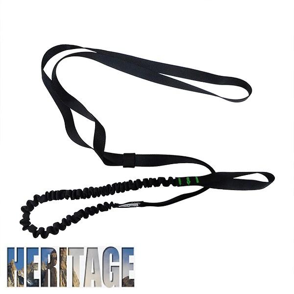 左右持ち替え自由な肩掛け式ピッケルバンドです。