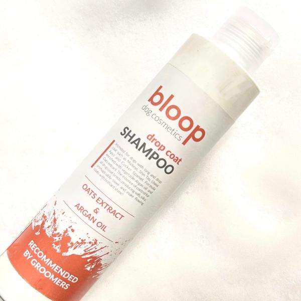 コッカーなどのロングコート犬種または乾燥やダメージが気になるワンちゃんに高配合のアルガンオイルで細胞や被毛の老化を予防し、しっかり保湿。しっとり艶のある仕上がりに。【香り】ほんのり漂うアーモンドバニラの香り【使用対象】ミニチュアダックスフン...