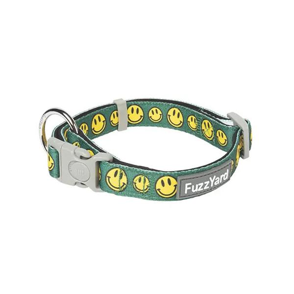 クッション性が高く、軽くて丈夫な合成ゴム素材「ネオプレン」を使用したリードです。「ネオプレン」は強度があり、耐熱性や耐寒性にも優れているため、ダイビングのウェットスーツなどにも使われています。［15］幅：約15mm、首周長さ：250〜380...