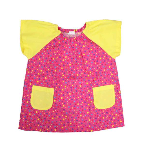 スモック 子ども用（園児用）スモック(ピンクハート×イエロー柄)半袖 入園 入学(説明)●カラー：ピンクハート×イエロー柄●素材：綿100％●サイズ：120cm(着丈約54cm）●ポケット左右2つ付き●日本製お絵かきや粘土遊び、お食事時間な...