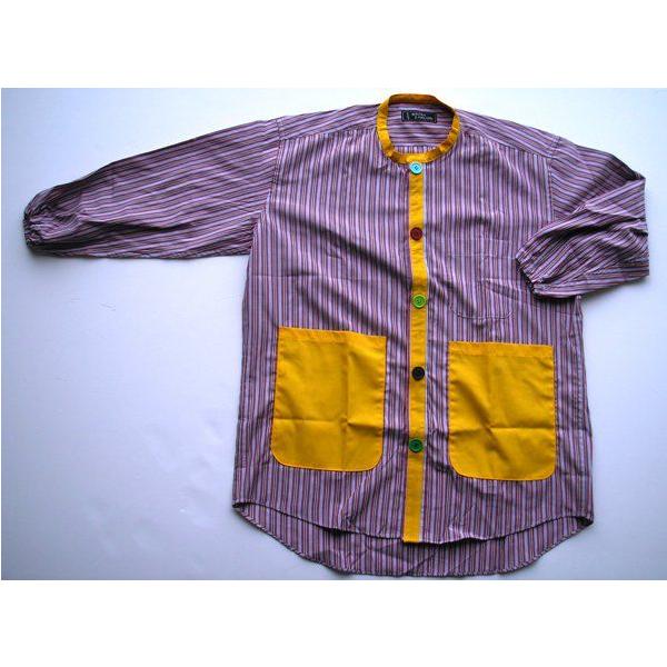 スモック お父さんYシャツをリフォームしたスモック(黒とサックスと白とエンジのストライプ地に黄色柄)説明●素材：Yシャツ形状安定素材●色：黒とサックスと白とエンジのストライプ地に黄色柄●スナップ4個（約1.4mm）●左右赤ポケット2個●袖部...