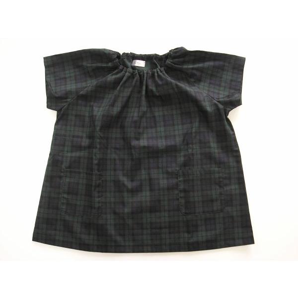 スモック 子ども用（園児用）スモック(ブラックウォッチ柄)半袖 入園 入学(説明)●カラー：ブラックウォッチ柄●素材：綿100％●サイズ：120cm(着丈約54cm）●ポケット左右2つ付き●日本製お絵かきや粘土遊び、お食事時間などこの幼児ス...