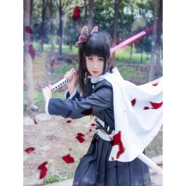 鬼 滅 刃 風 コスプレにおすすめのアイテム★栗花落カナヲ風の衣装です。イベントや撮影、プレゼントにいかがでしょうか♪ハロウィンのインスタもバッチリです。羽織、黒上着、黒スカート、髪飾り、ベルトがセットになっております☆（刀、草履、足袋は付...